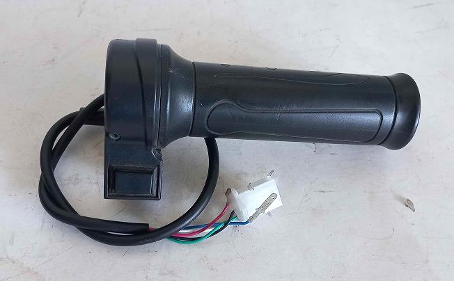MOTORCYCLE HANDLE SWITCH - EASTERN MOTO CORP., LTD.
